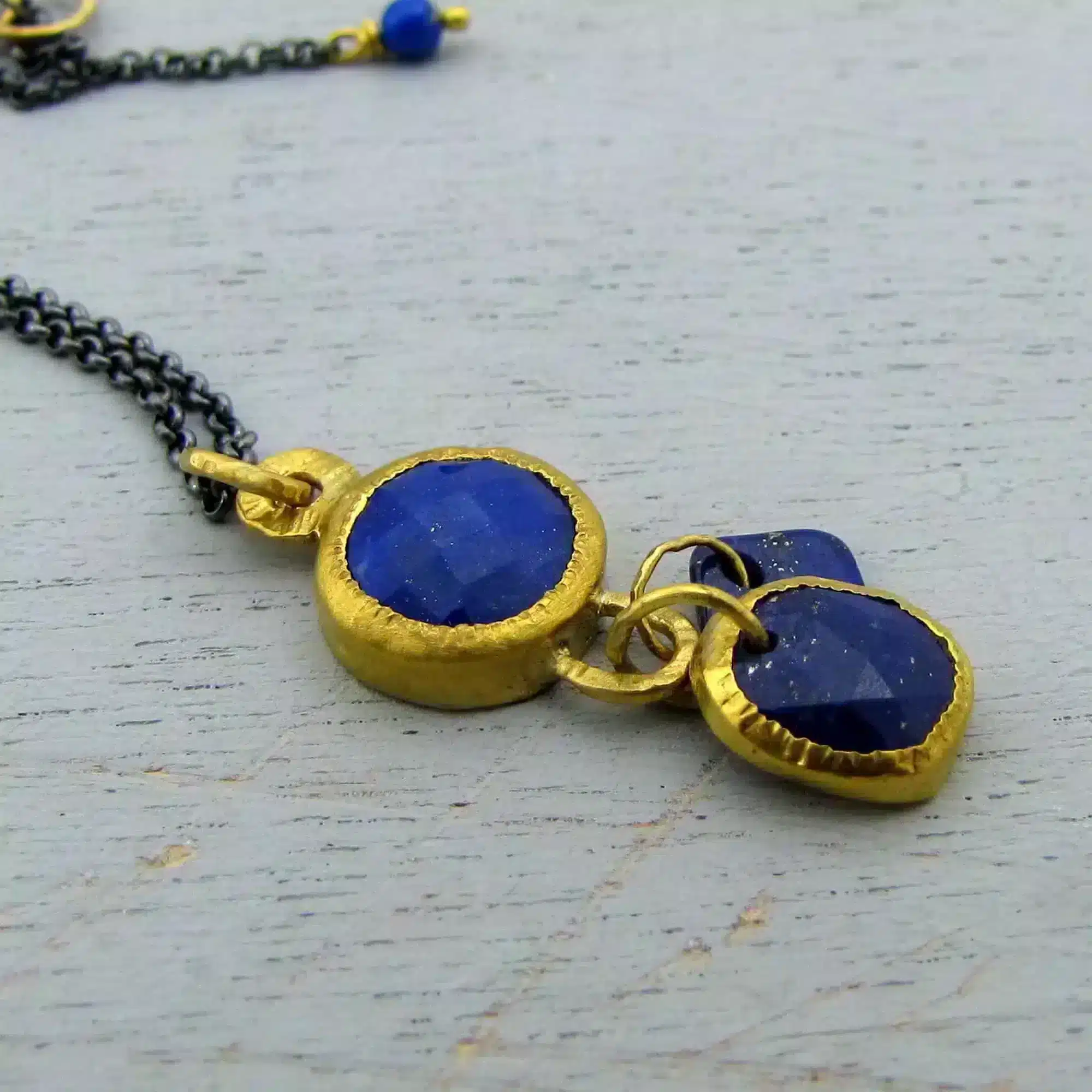 Lapis Lazuli 24 karat gold pendant - handmade gold jewelry